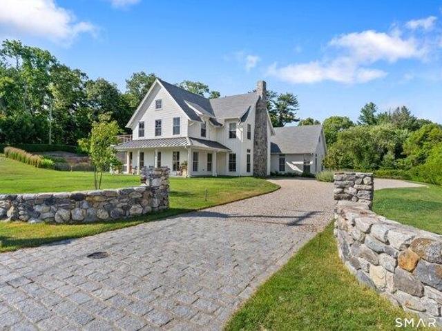 house with 5 bedroom, Branford CT ES105114526