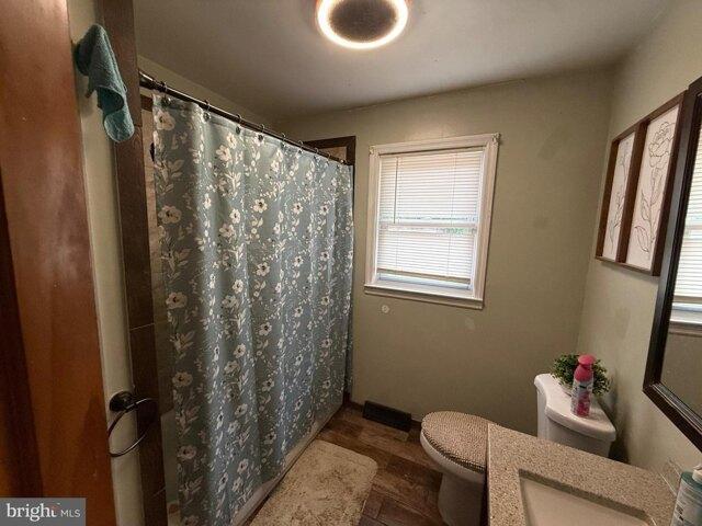 house with 5 bedroom, Bridgeton NJ ES105157025