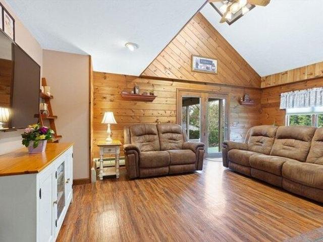 house with 5 bedroom, Bridgewater MA ES103185996