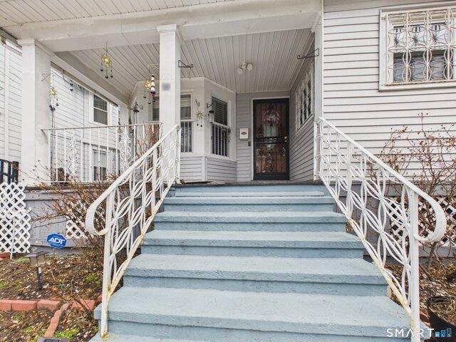 house with 5 bedroom, Bridgeport CT DLS102828720