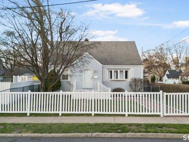 house with 5 bedroom, Bridgeport CT DS102281486