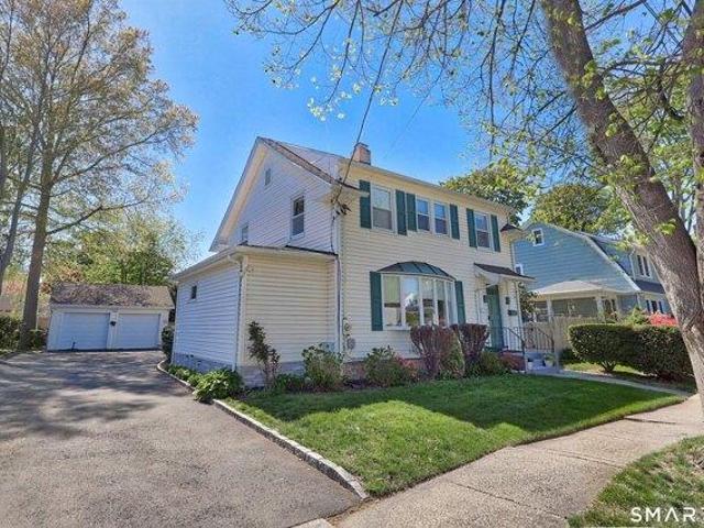 house with 5 bedroom, Bridgeport CT ES105113754