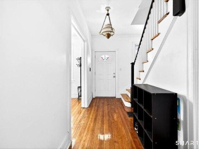 house with 5 bedroom, Bridgeport CT ES103433063