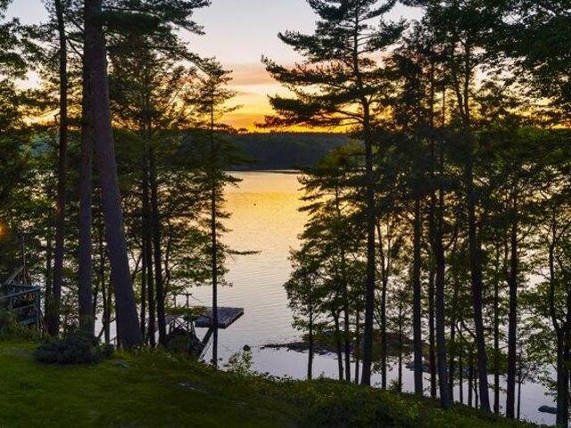 house with 5 bedroom, Bristol ME ES104811359