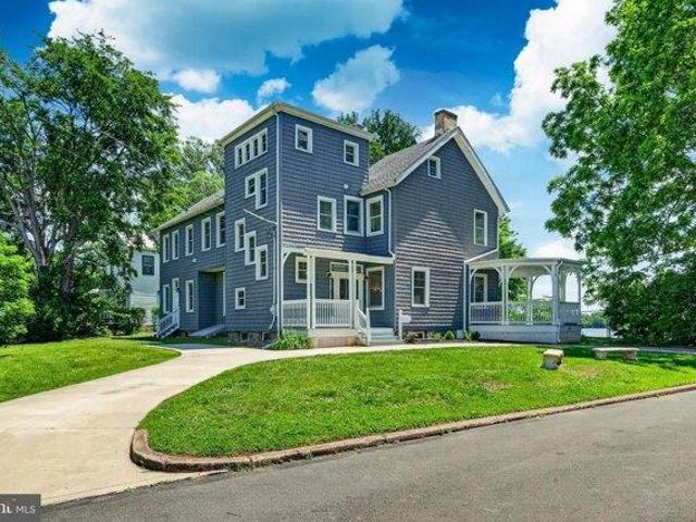 house with 5 bedroom, Bristol PA ES104899940