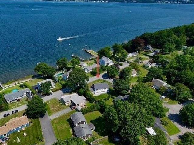 house with 5 bedroom, Bristol RI ES105109652