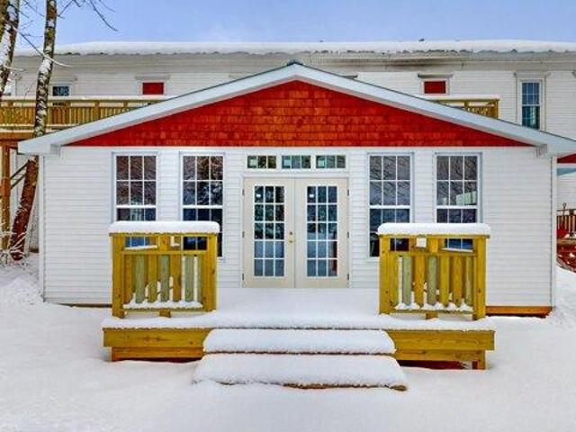 house with 5 bedroom, Buckfield ME DS102156683