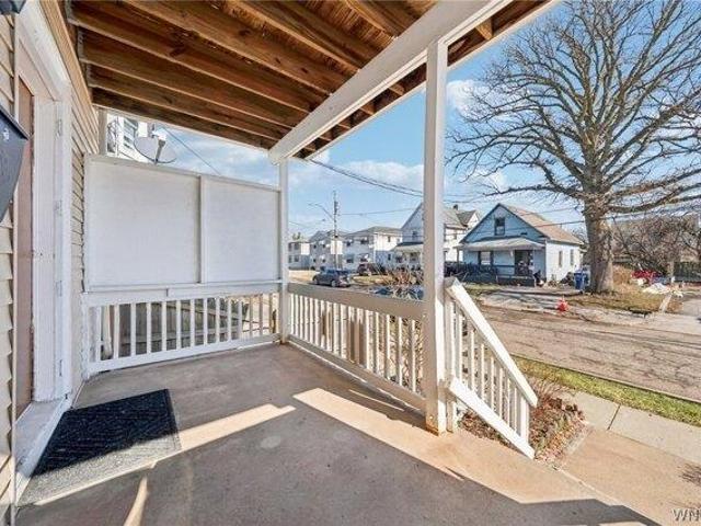 house with 5 bedroom, Buffalo NY ES103624113