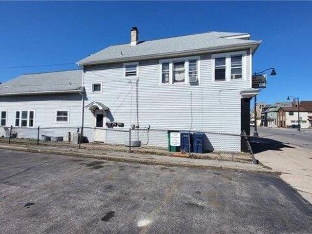 house with 5 bedroom, Buffalo NY ES103627409