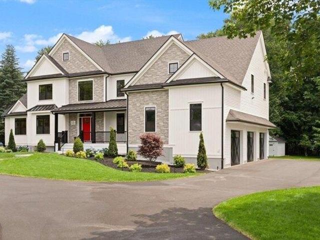 house with 5 bedroom, Burlington MA ES104236633
