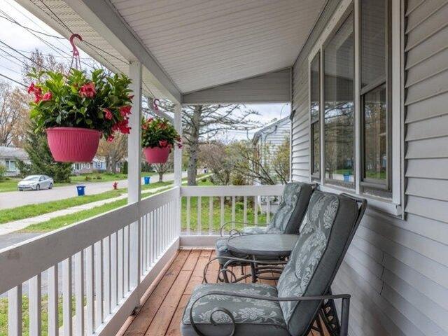 house with 5 bedroom, Burlington VT DLS102343560