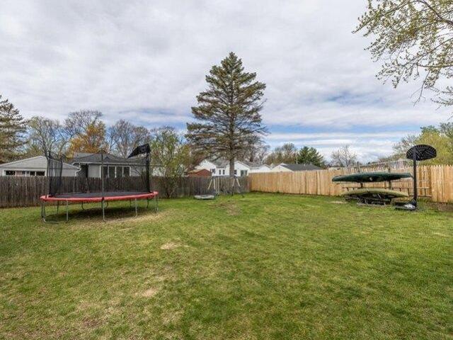 house with 5 bedroom, Burlington VT ES104299898
