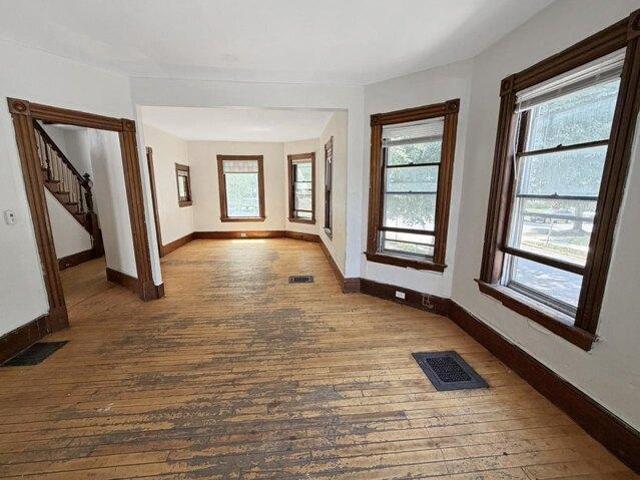house with 5 bedroom, Burlington VT ES105115753