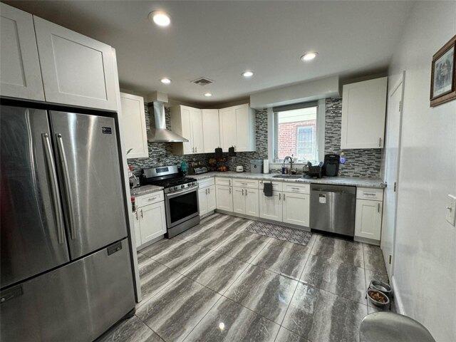 house with 5 bedroom, Cambria Heights NY ES104904994