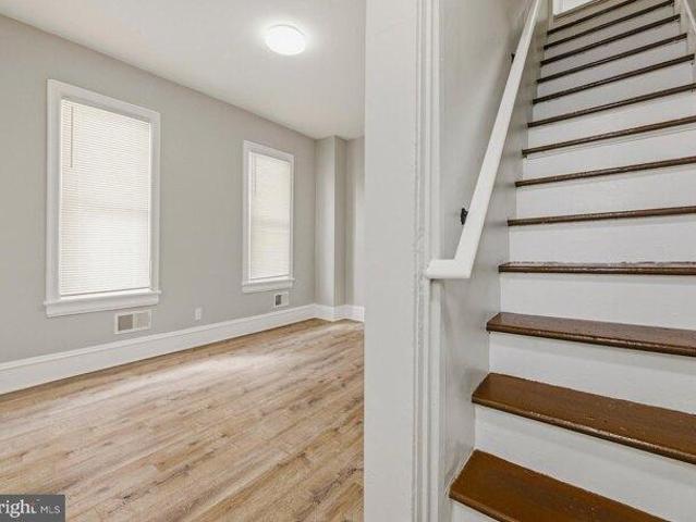 house with 5 bedroom, Camden NJ DS102281662