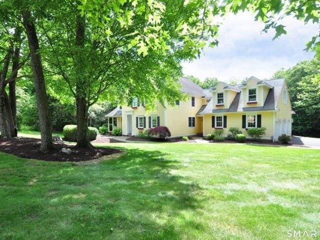 house with 5 bedroom, Canton CT DS104115558