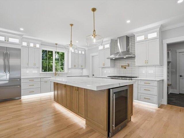 house with 5 bedroom, Canton MA ES103101415