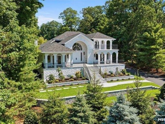 house with 5 bedroom, Caldwell NJ ES104410383