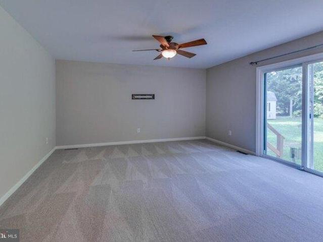 house with 5 bedroom, California MD ES104900588