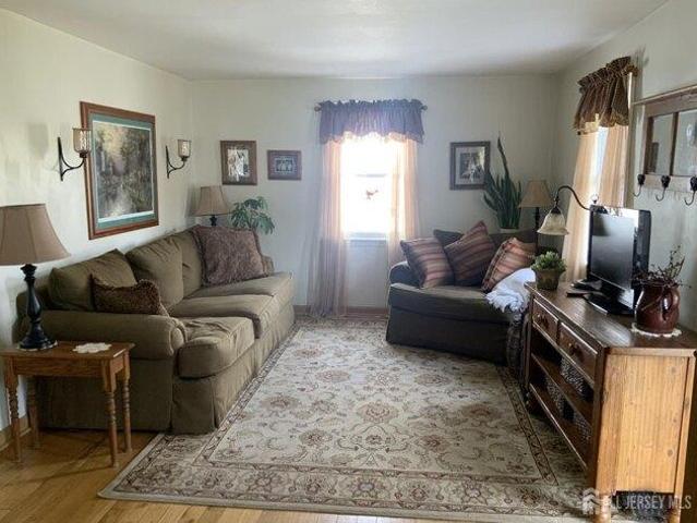 house with 5 bedroom, Carteret NJ DS104150944