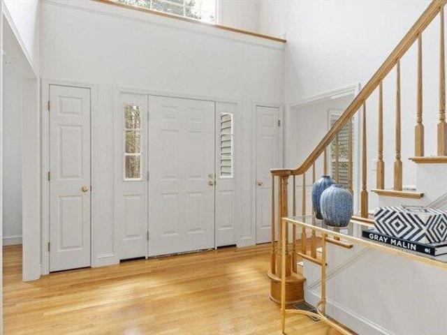 house with 5 bedroom, Carlisle MA DLS102062104