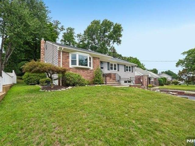 house with 5 bedroom, Cedar Grove NJ DS104376883