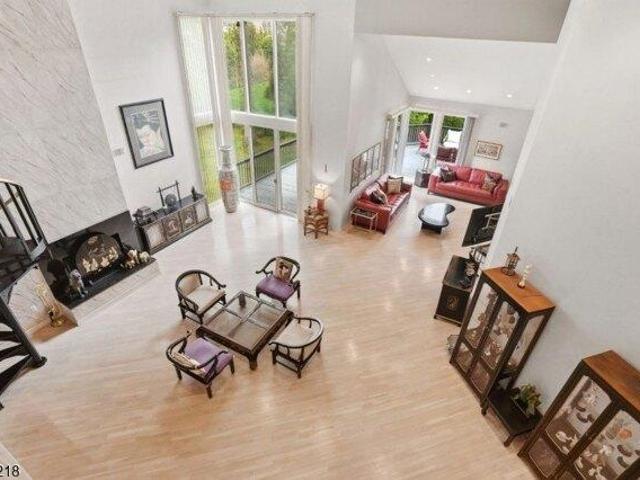 house with 5 bedroom, Cedar Grove NJ ES103125132