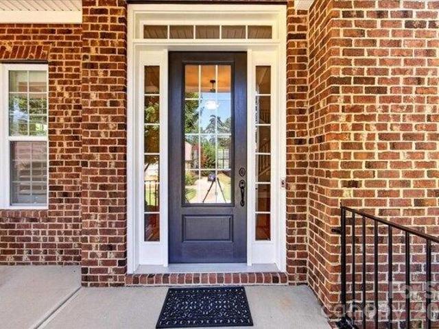 house with 5 bedroom, Charlotte NC ES104900345