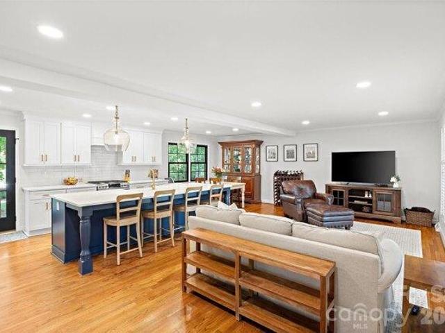 house with 5 bedroom, Charlotte NC ES104909492