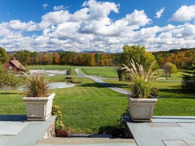house with 5 bedroom, Charlotte VT DLS102798758