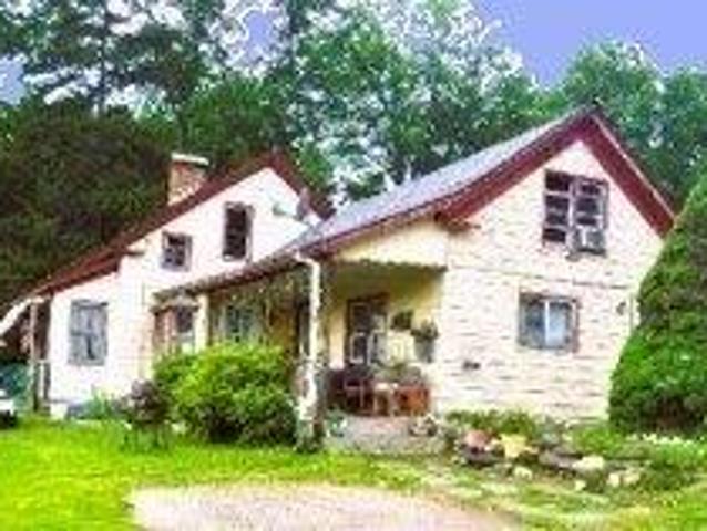house with 5 bedroom, Charlemont MA ES103774042