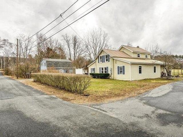 house with 5 bedroom, Charlestown NH DS102029630