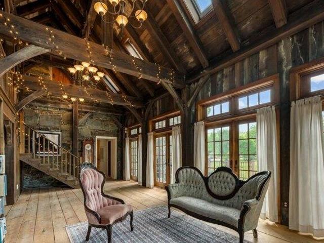 house with 5 bedroom, Charlestown NH DS104116032