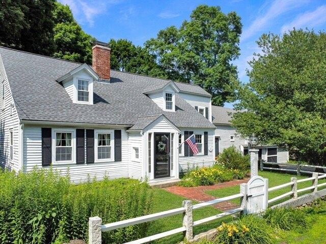 house with 5 bedroom, Chelmsford MA DS104351814