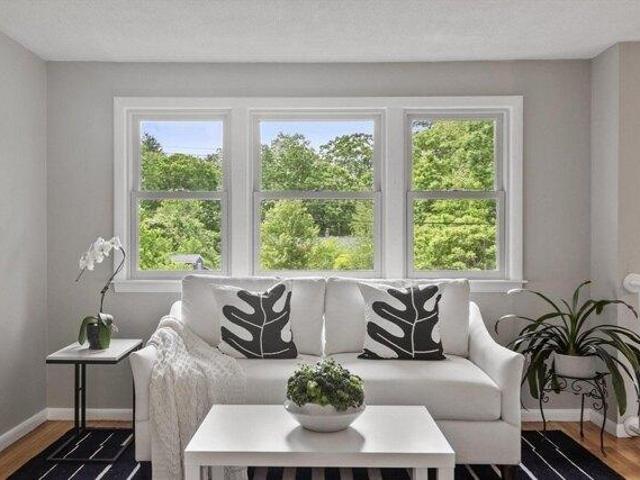 house with 5 bedroom, Chelmsford MA ES103126822