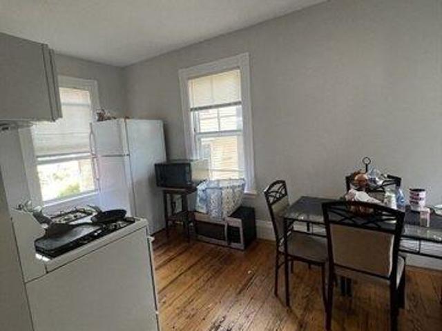 house with 5 bedroom, Chelsea MA ES104331227