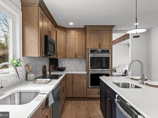 house with 5 bedroom, Cherry Hill NJ DLS101782250