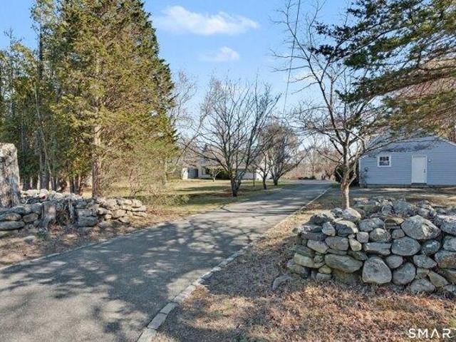 house with 5 bedroom, Chester CT DLS102824237