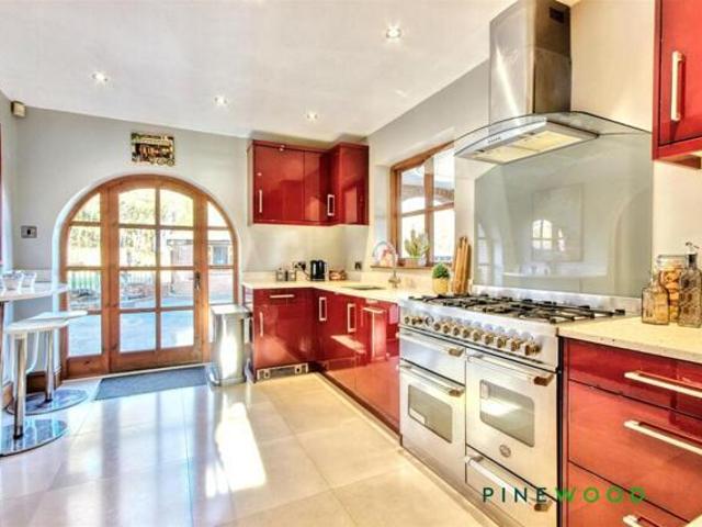 For Sale 5 Bedroom House Chesterfield Chesterfield DS89670584