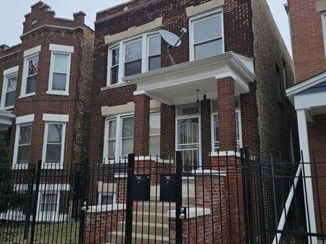 house with 5 bedroom, Chicago IL DLS90855859