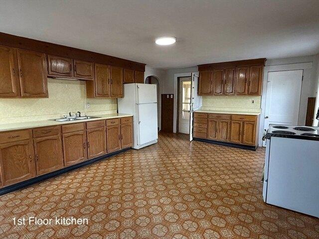 house with 5 bedroom, Chicopee MA ES103249068