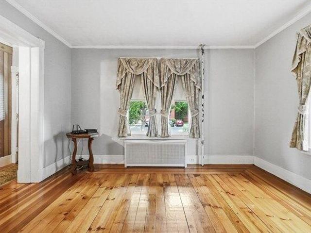 house with 5 bedroom, Chicopee MA ES105081585