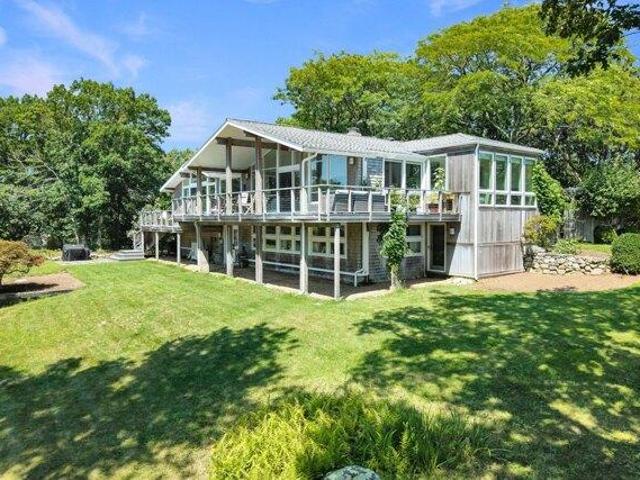 house with 5 bedroom, Chilmark MA ES105116575