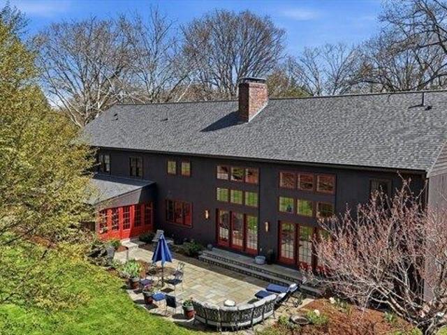 house with 5 bedroom, Concord MA DLS102025767
