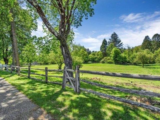 house with 5 bedroom, Concord MA DS102824388
