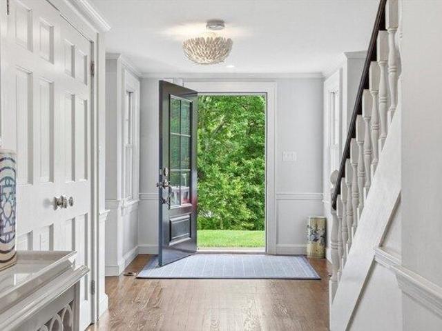 house with 5 bedroom, Concord MA ES104607419