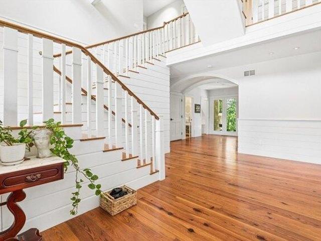 house with 5 bedroom, Concord MA ES105080523