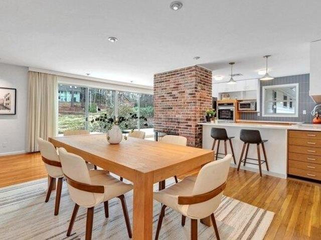 house with 5 bedroom, Concord MA ES105116054