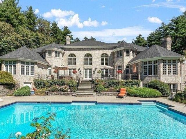 house with 5 bedroom, Concord MA ES103970342