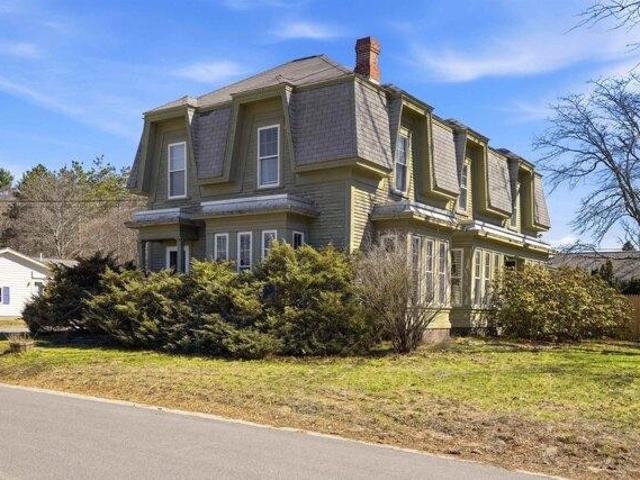 house with 5 bedroom, Concord NH DLS102314788